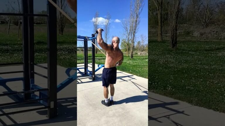 19 meilleurs exercices dos avec TRX [VIDÉO] | Papa Muscle