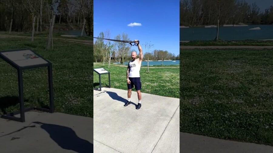 11 meilleurs exercices épaules avant avec TRX [VIDÉO] | Papa Muscle